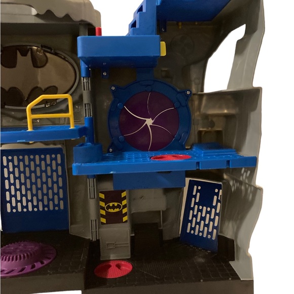 Fisher-Price | Toys | Batman Imaginext Batcave Playset 207 Fisher Price ...